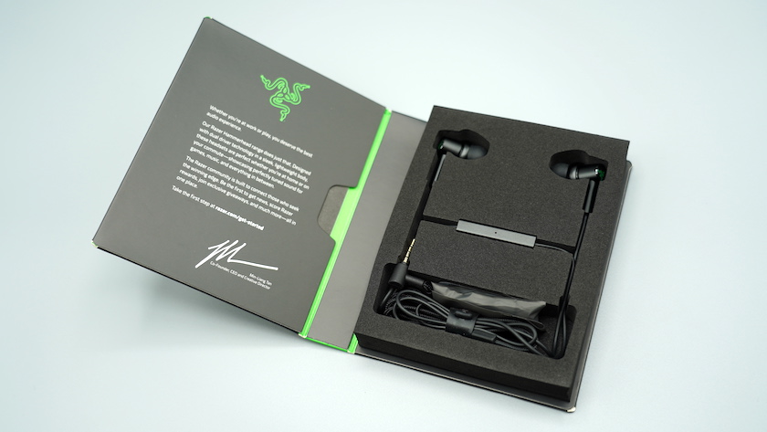 【Razer Hammerhead Duo レビュー】今更ながらRazerの定番ゲーミングイヤホン購入です。 | ジジローブログ