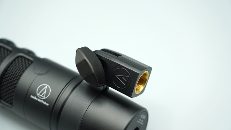 audio-technica AT2040 レビュー：最初の1本にオススメな高音質ダイナミックマイク！必要なモノも解説します。 | ジジローブログ