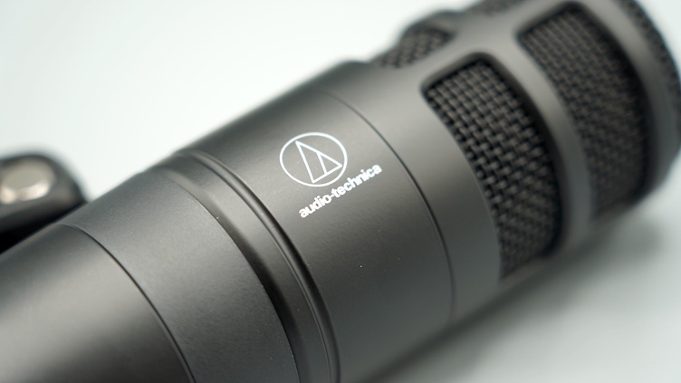 audio-technica AT2040 レビュー：最初の1本にオススメな高音質ダイナミックマイク！必要なモノも解説します。 | ジジローブログ